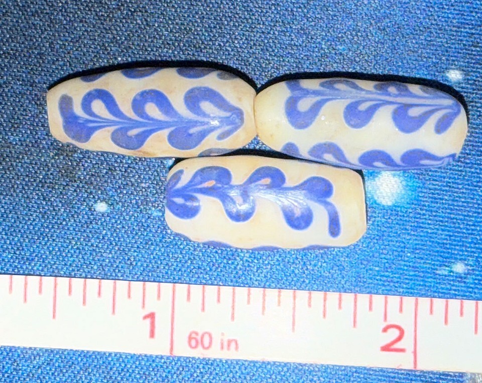 (1) EARLY Huron Indian "Blanket" bead or Blue Delft Trade Bead Early ...