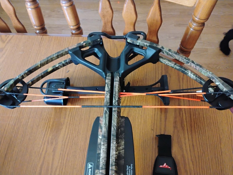 Wicked Ridge TenPoint Warrior Ultra-Light Crossbow With Soft Padded ...