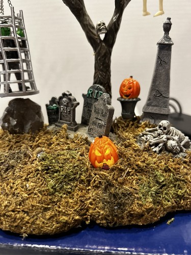 LEMAX Spooky Town Collection CAGED MONSTER Halloween Lighted Accessory ...