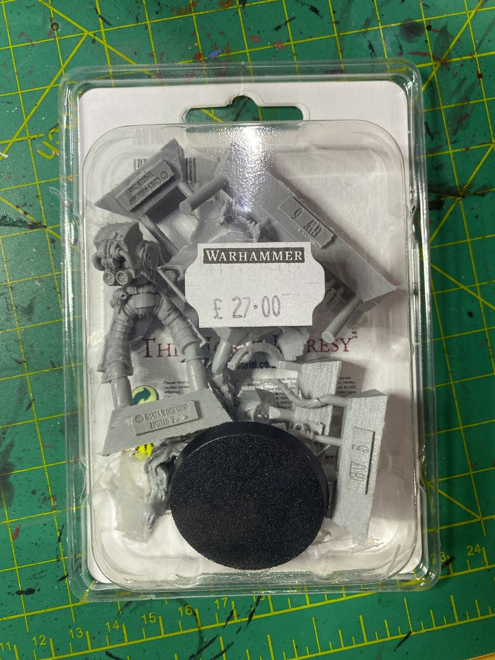 Warhammer 40K - Traitor Librarian in Cataphractii Terminator Armour ...