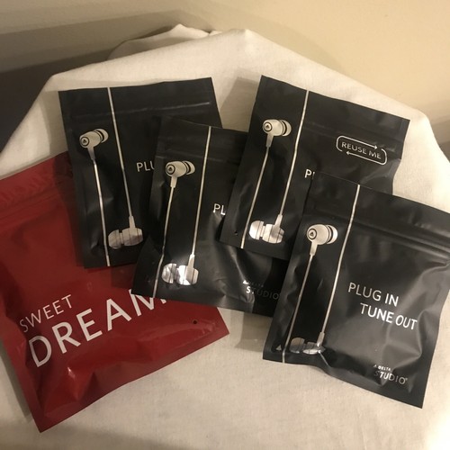 4 New DELTA Studio Plug In Tune Out Earbuds +1 Sweet Dreams Eyeshade ...