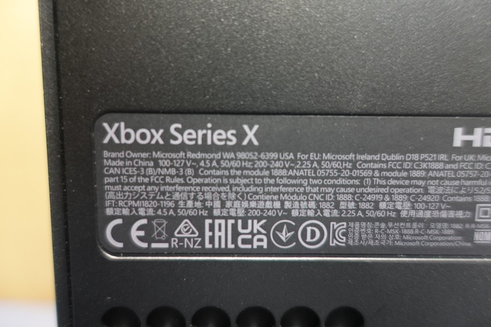 Microsoft Xbox Series X 1TB Console Bundle - 7 Games - 3 Controllers ...