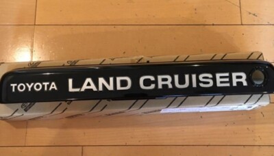 TOYOTA GENUINE LAND CRUISER 80 LICENSE PLATE LAMP COVER 81276 - 60130 ...