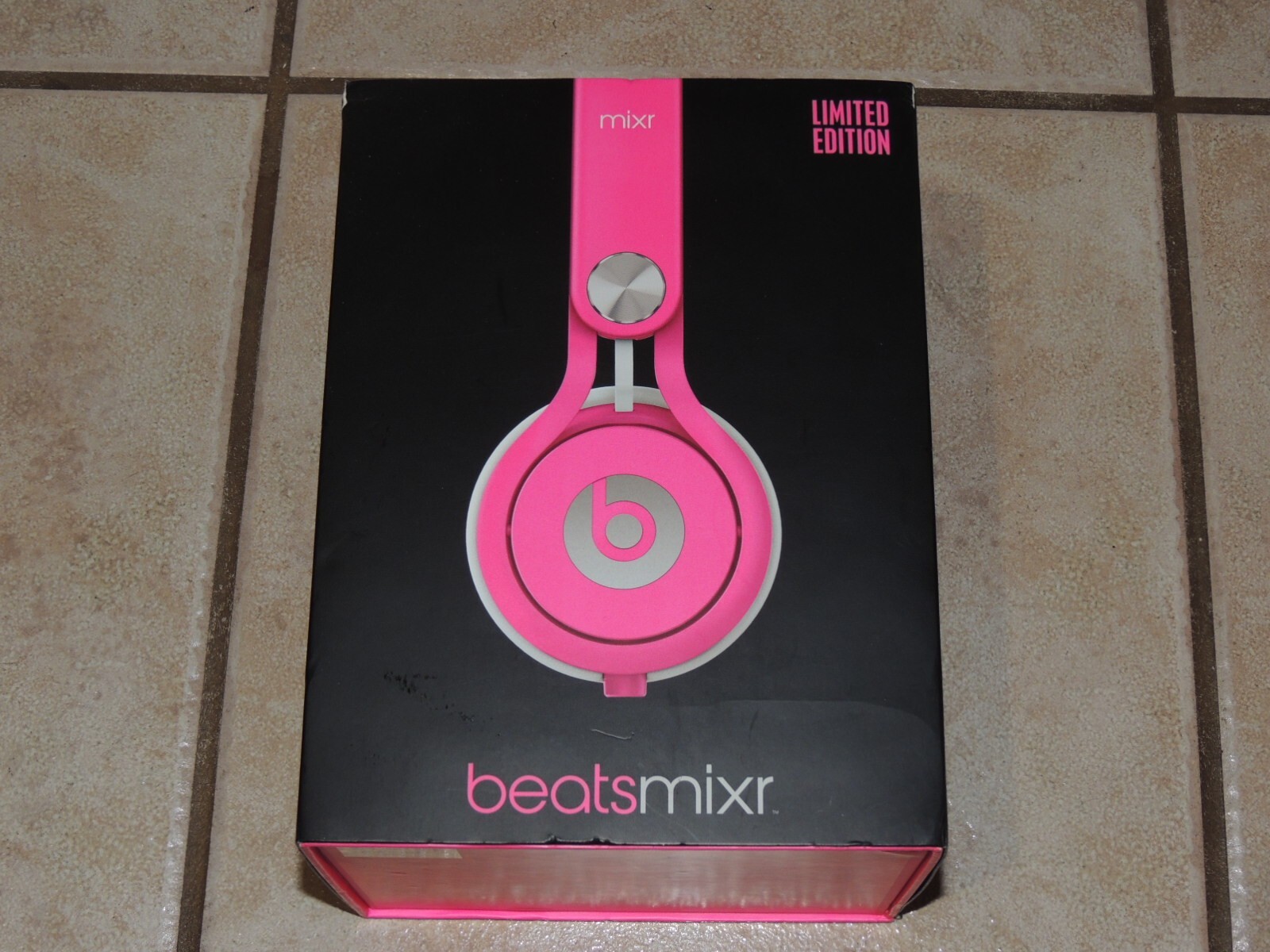 Beats Mixr Box