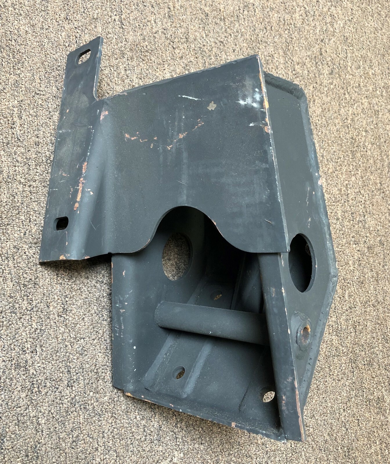 NOS LH Engine Mount Bracket NSN 2510-185-6113 Humvee HMMWV P/N 12338205 ...