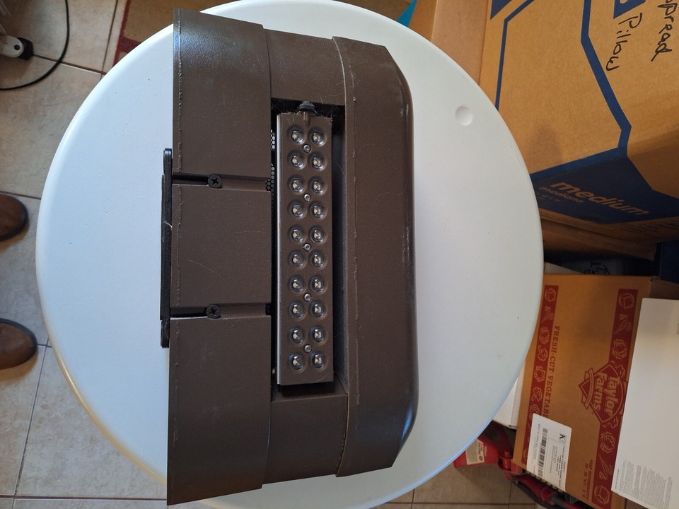 CREE EDGE Series LED Flood Side Mount Area light (fld-edg-15-sa-06-e-ul ...