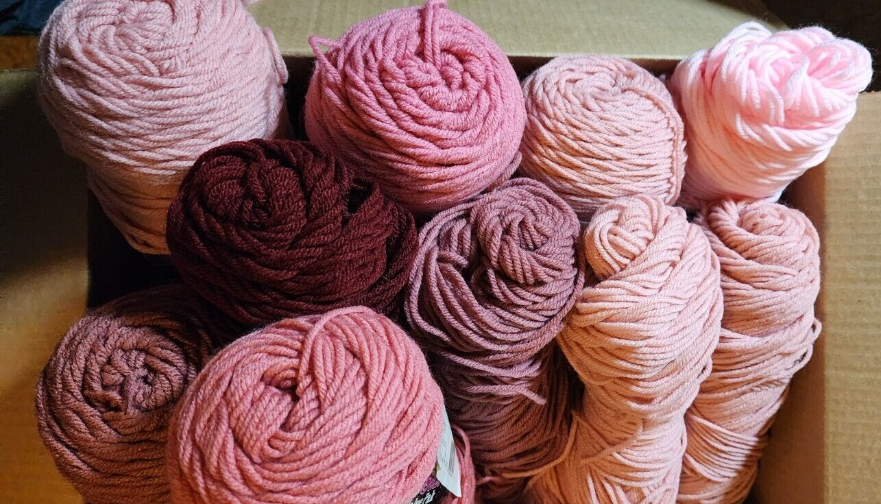 Lot of more than 10 skeins Red Heart Yarn 4 Ply Worsted Weight Various ...