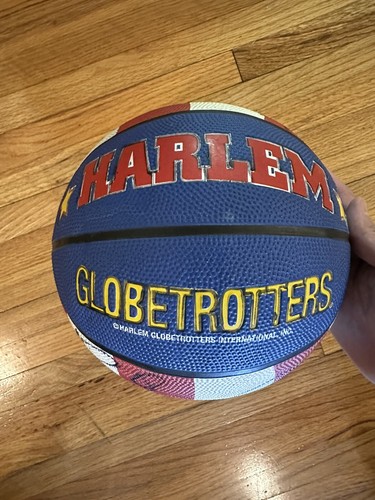 Harlem Globetrotters Autographed Spalding Basketball - Six Signatures ...