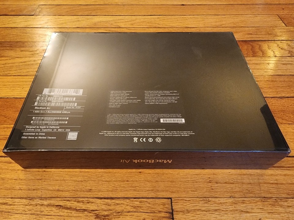 SEALED ORIGINAL FIRST GEN Apple MacBook Air A1237 13.3" Laptop (January ...