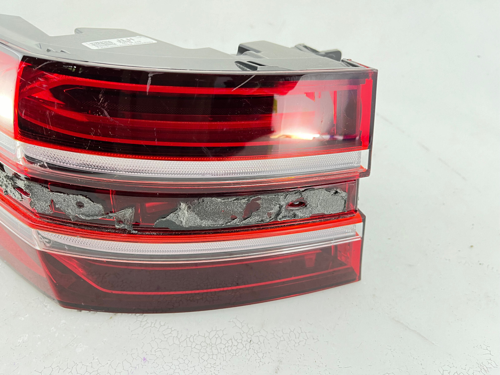 OEM | 2021 -- 2023 Genesis GV70 LED Outer Tail Light (Left/Driver) | eBay