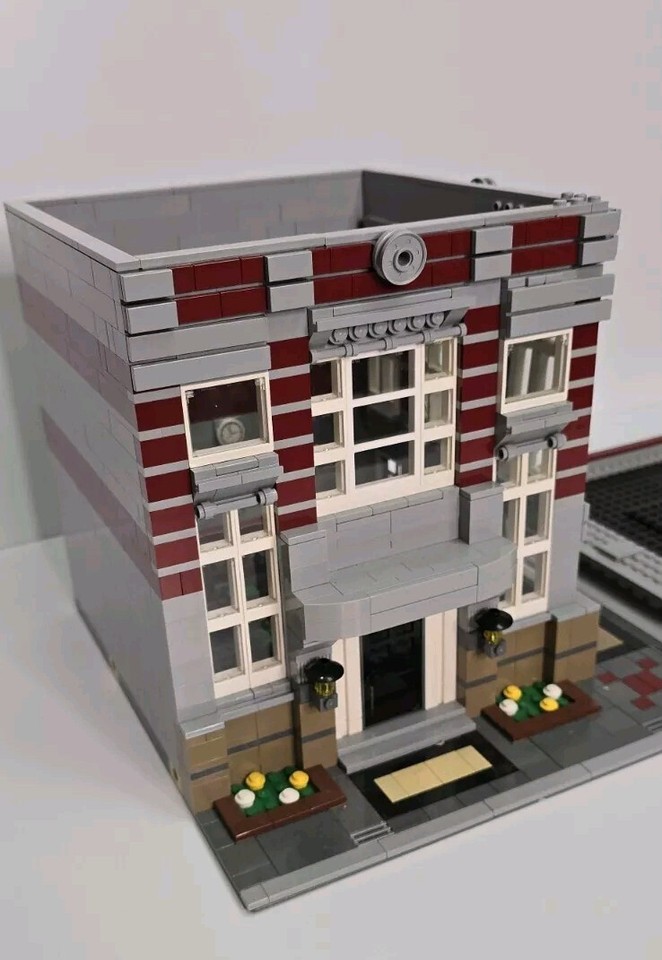 LEGO 10197 Fire Brigade Modular - Alternate Bank Build - Used, Free US ...