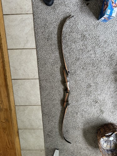 Bear Archery Wolverine Takedown Recurve Bow 62" RH 50# Draw | eBay