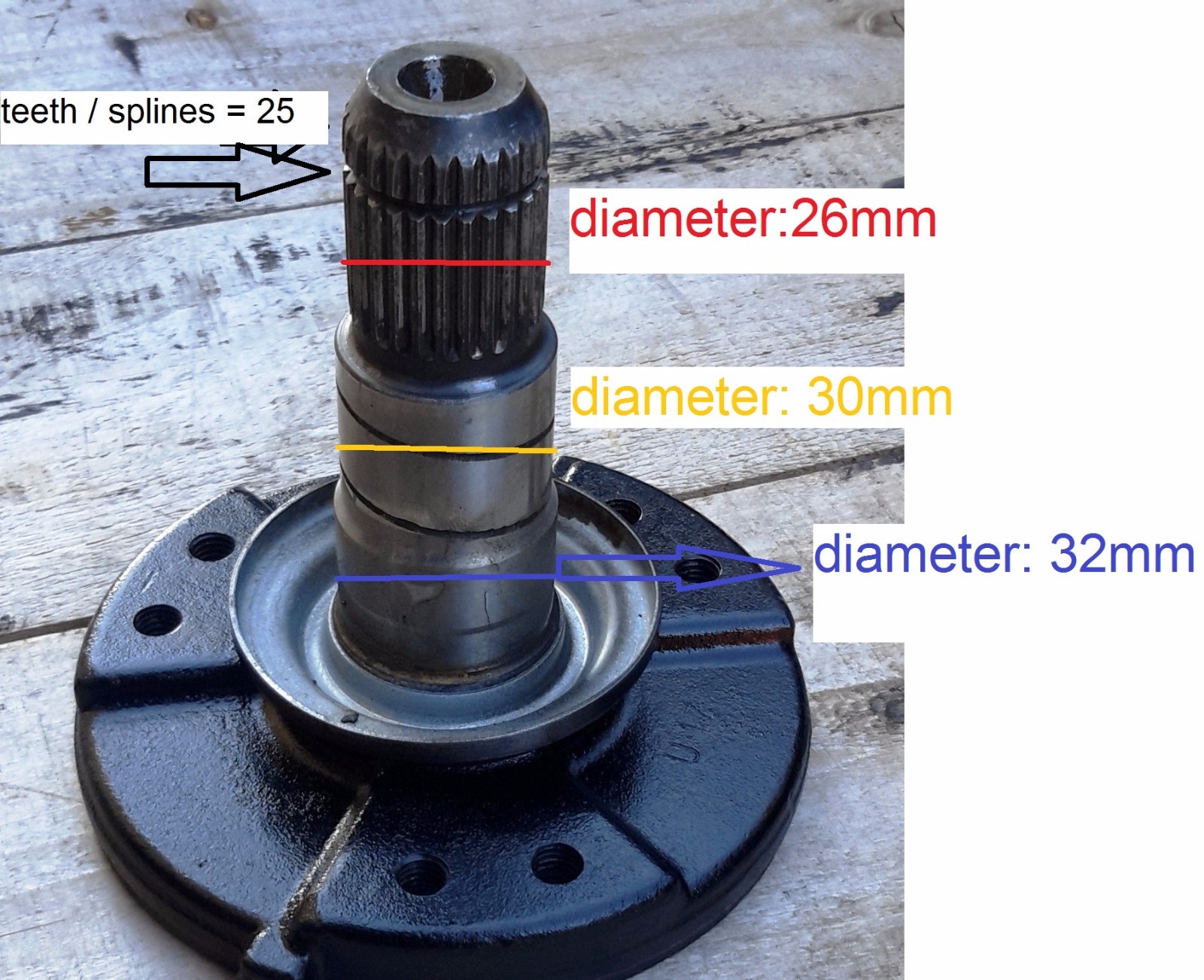 Datsun Nissan 720 1979-83 model front differential output shaft inside ...