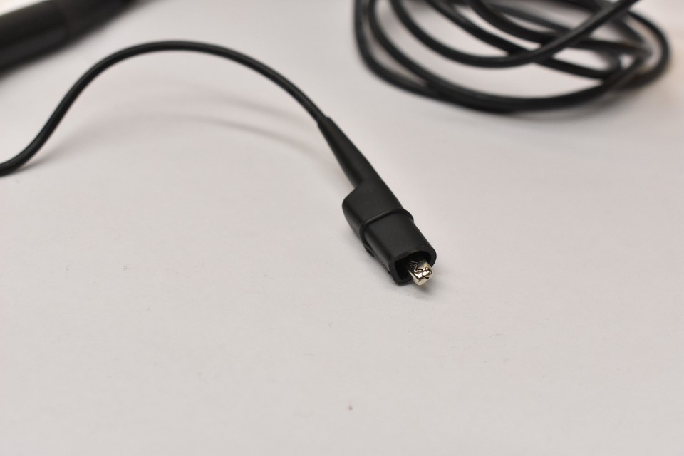 Tektronix P2220 Voltage Probe 10X/1X 200MHz/6MHz 10MΩ/1MΩ 16pF/95pF ...