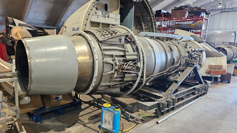 VC10 Rolls Royce Conway Jet Engine with Thrust Reverser | eBay UK