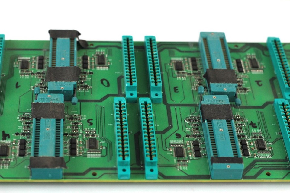 Xilinx FPGA Test / Programming Board ? Industrial PCB with Textool ZIF ...