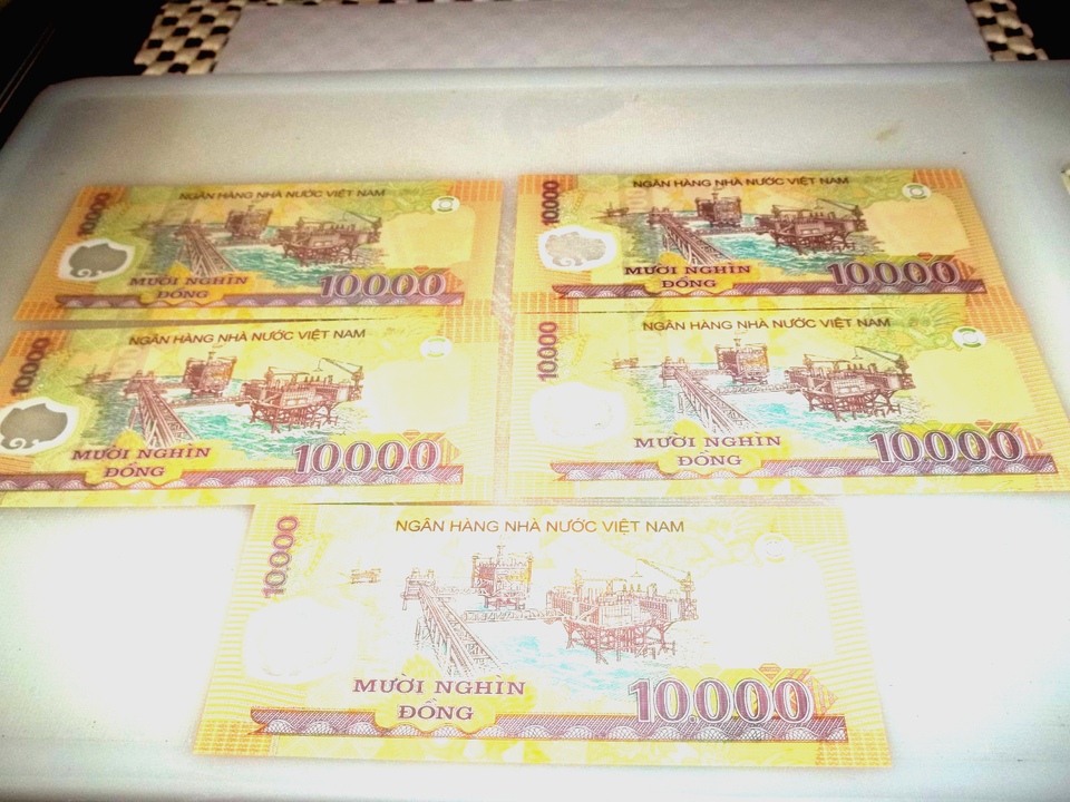 VIETNAM DONG, 5 X 10,000 = 50,000 UNCIRCULATED NOTES. | eBay