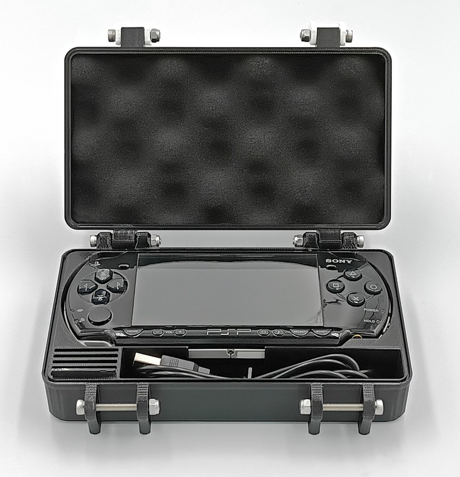 PSP 2000 3000 Protective Carrying Case -Holds 4 Games, USB Cable, 5 ...