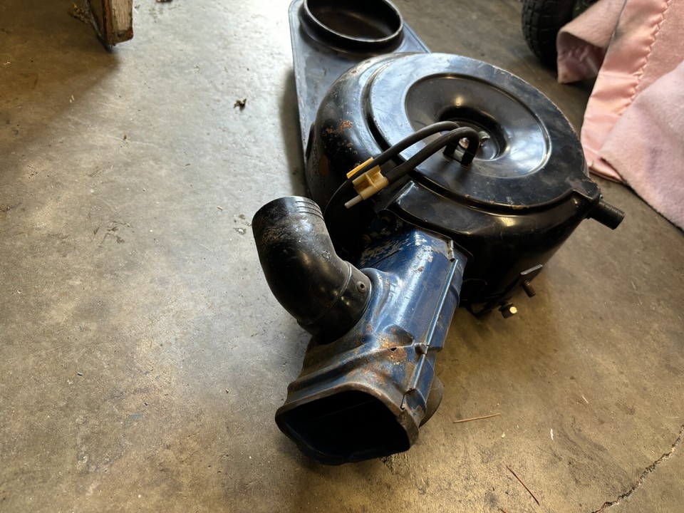 1977 Ford Bronco 302 V8 Air Cleaner VINTAGE - ONE YEAR ONLY | Genuine OEM