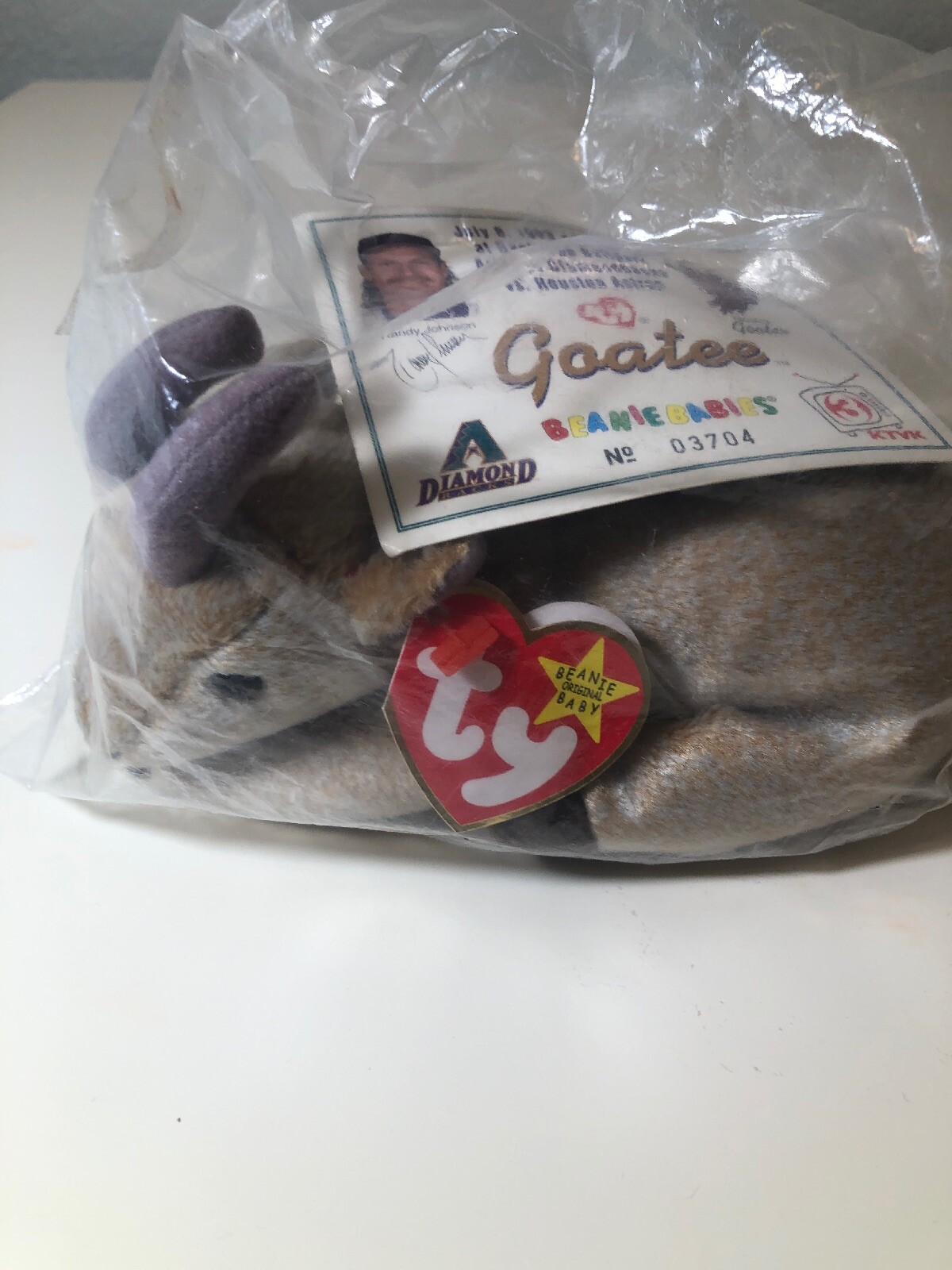 1998 Ty Beanie Babies GOATEE W/ Commemorative Card RANDY JOHNSON ...