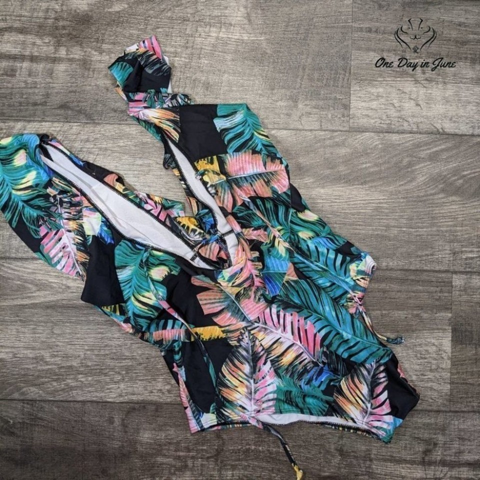 Sporlike Women's V-Neck Ruffle Padded One Piece Swimsuit Size M | eBay
