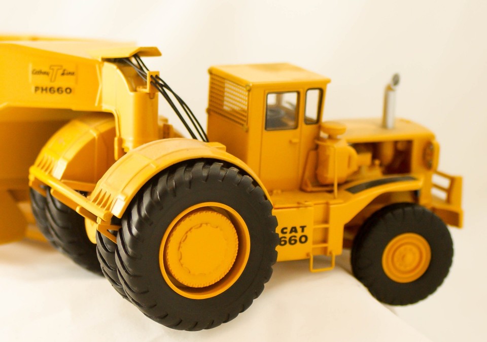 CATERPILLAR 660 CCM COAL HAULER TRUCK - 1:48 - DIECAST NIB 750 made | eBay
