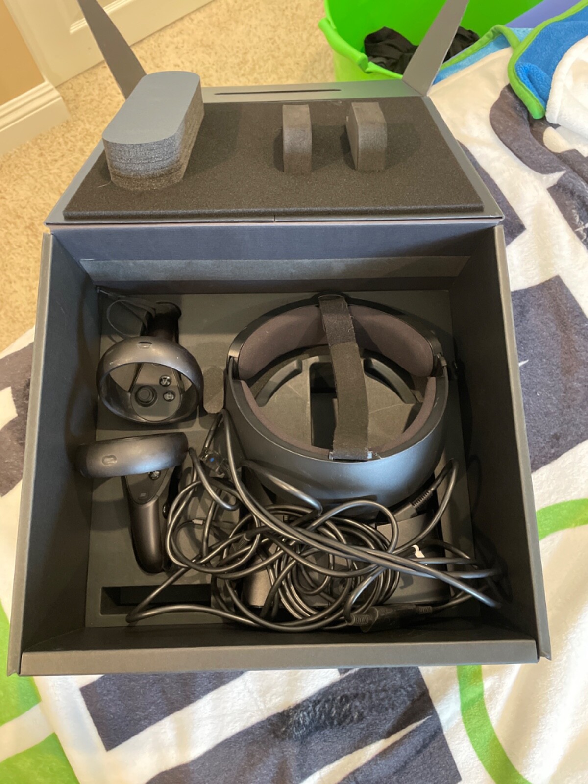 Oculus Rift S PC-Powered VR Gaming Headset - Black for sale online | eBay