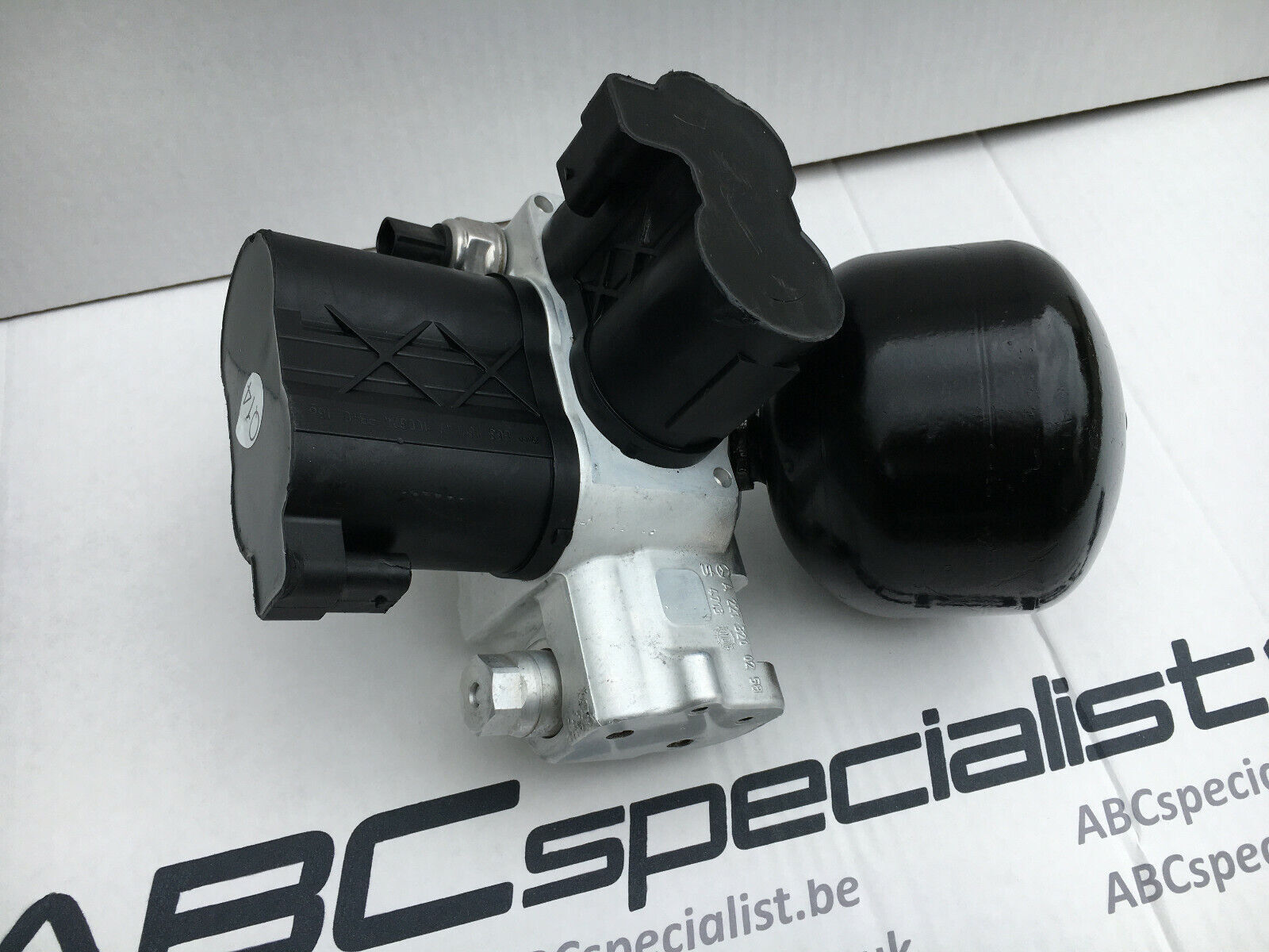 MERCEDES W221 S63 S65 AMG Active Boday Suspension ABC Valve Pump ...