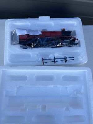 Harry Potter Hogwarts Castle 5972 Locomotive for Hornby OO Gauge Train ...