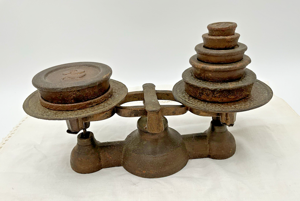 Vtg Cast Iron Balance Scale w Weights Kitchen Shop Factory Apothecary ...