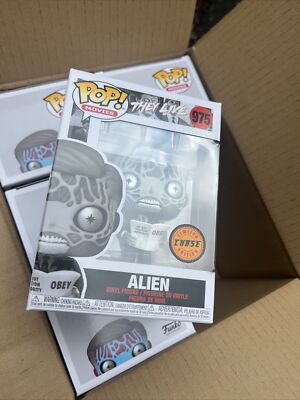 Funko Pop! Movies: They Live - Alien CHASE Vinyl Figure #975 w ...