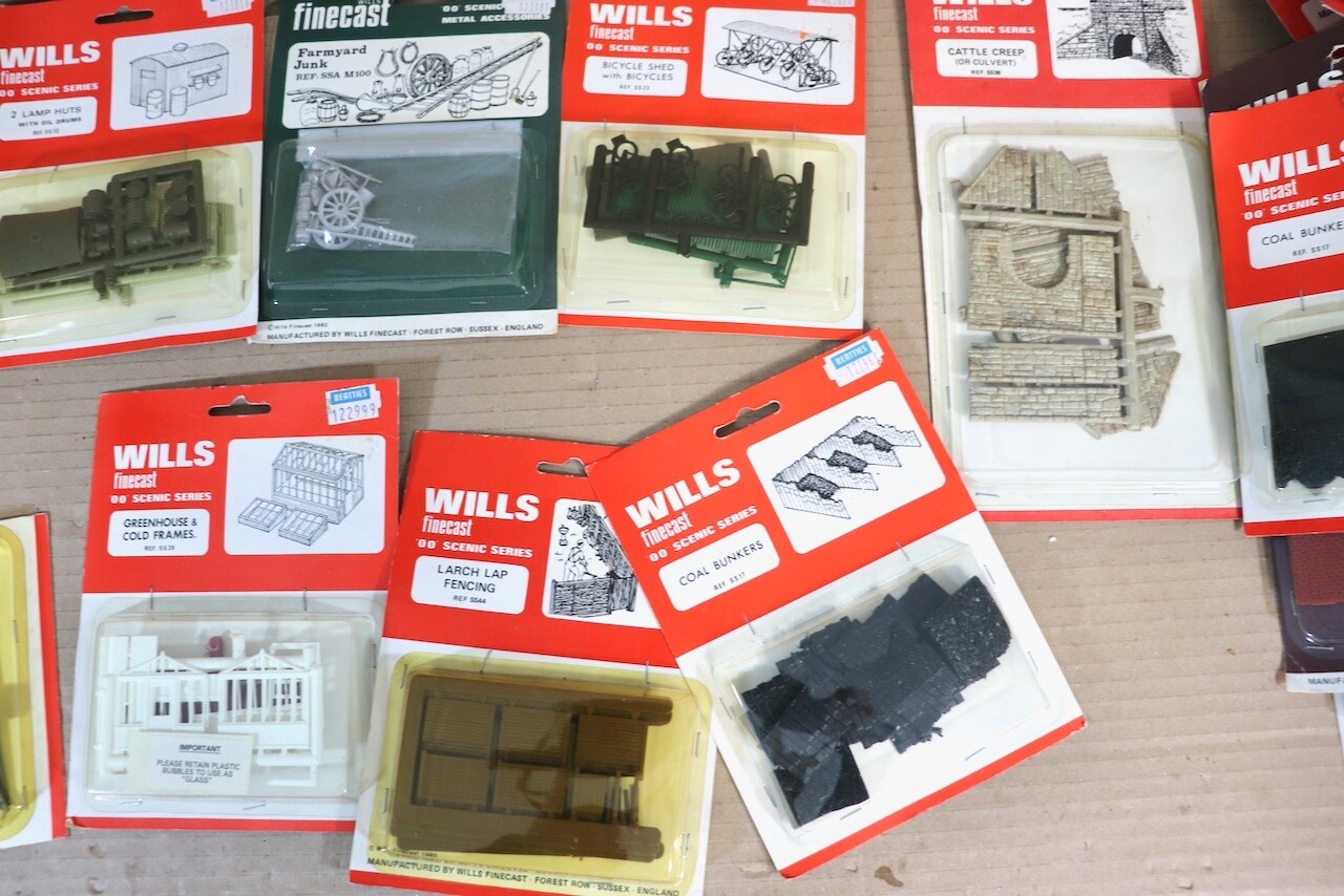 WILLS FINECAST LINESIDE KITS & KIT BUILT MATERIALS BRIDGE DEPOT STATION ...