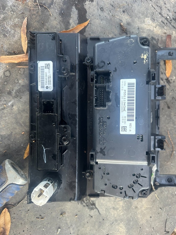 10-12 LIBERTY NITRO OEM MANUAL HEATER A/C AC CLIMATE CONTROL W/ VENT ...