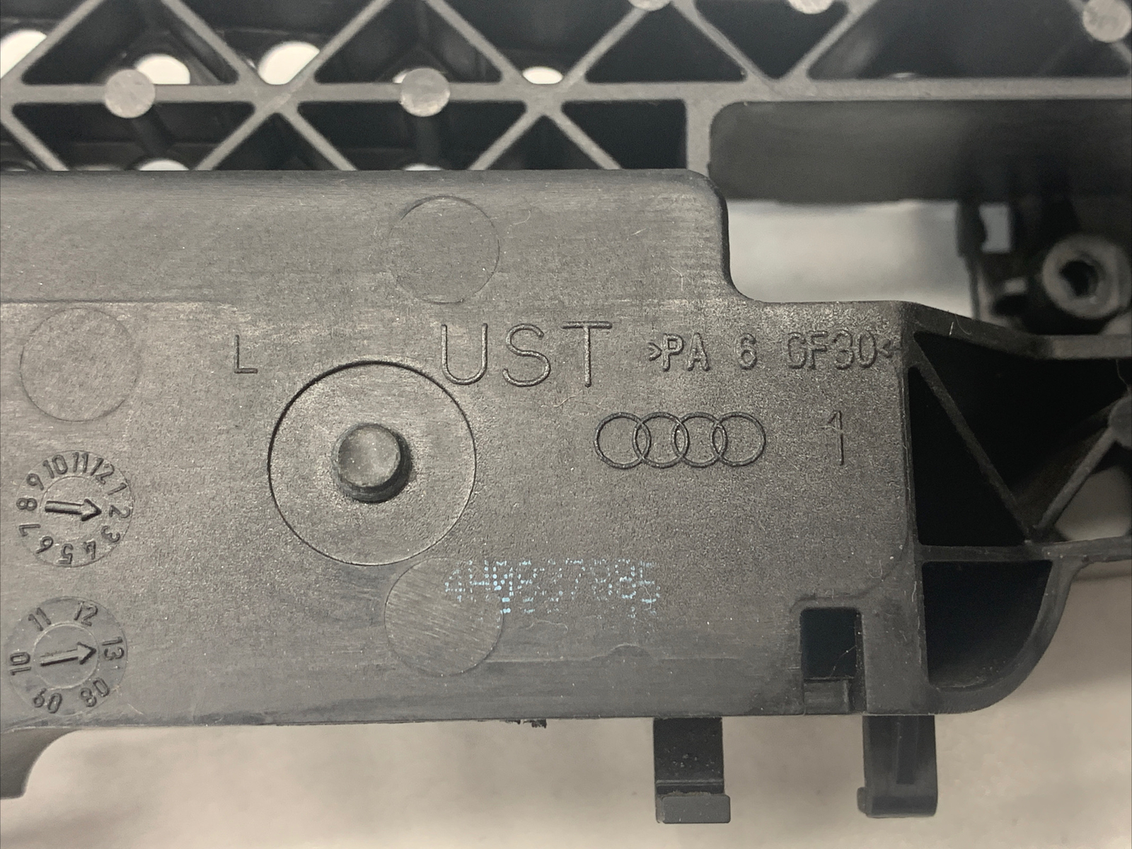 2012-2018 AUDI A6 S6 - REAR LEFT EXTERIOR DOOR HANDLE BRACKET 4H0837885 ...