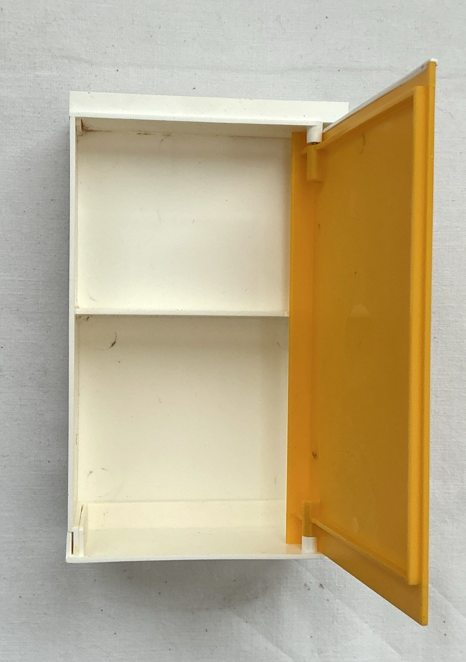 Vintage Sindy Doll Kitchen Wall Cupboard Eastham E-Line Pedigree 1970’s ...