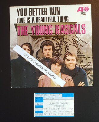 THE YOUNG RASCALS signed autographed 45 record sleeve w/1988 concert ...
