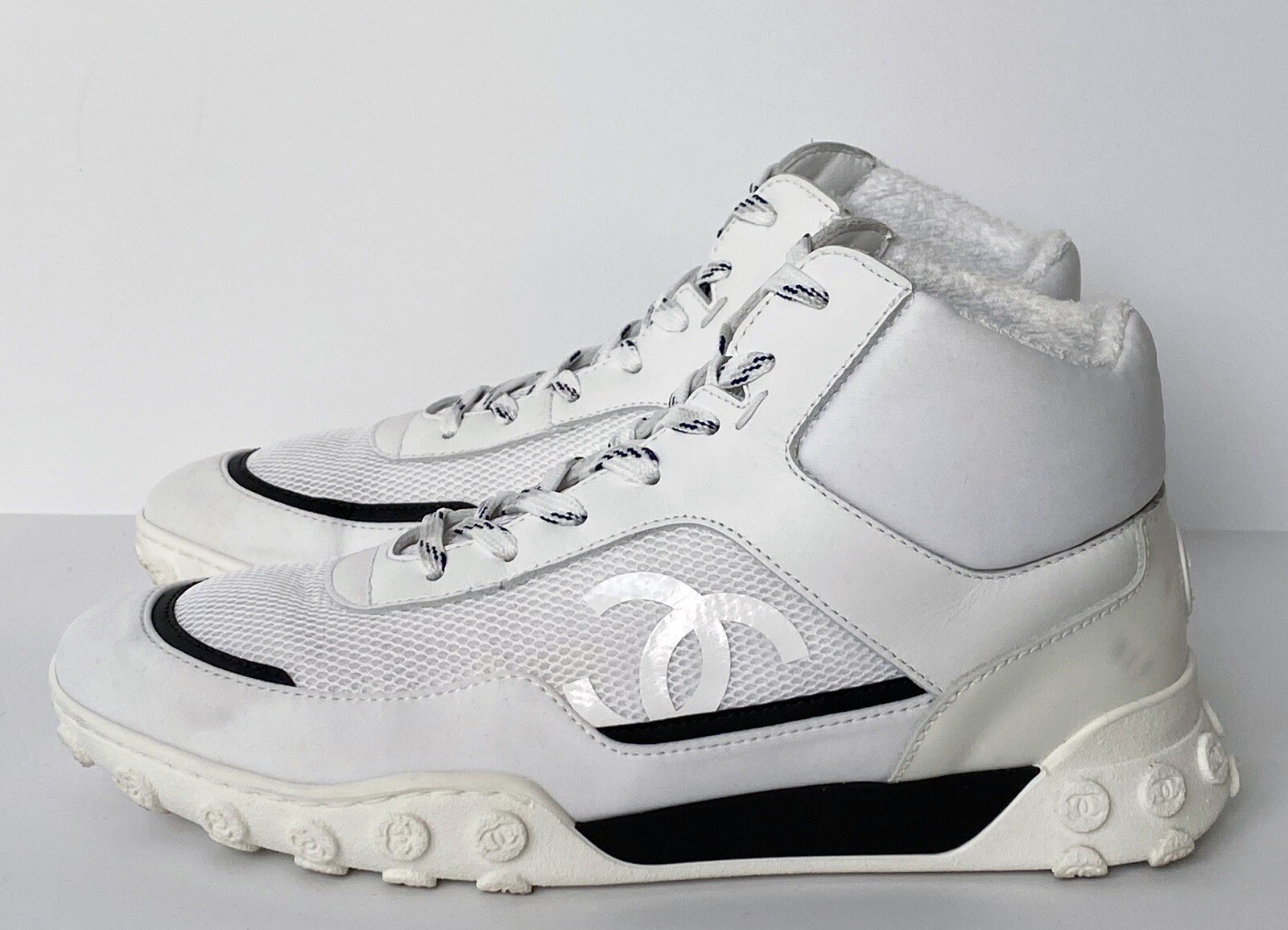 CHANEL WHITE BLACK HIGH TOP LEATHER FABRIC MESH SNE… - Gem