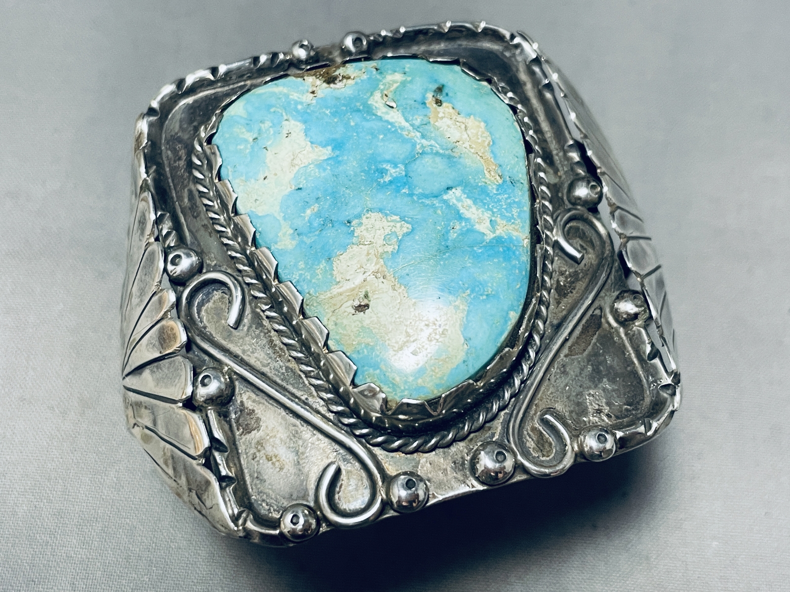 EASTER BLUE TURQUOISE!! VINTAGE NAVAJO STERLING SILVE… - Gem