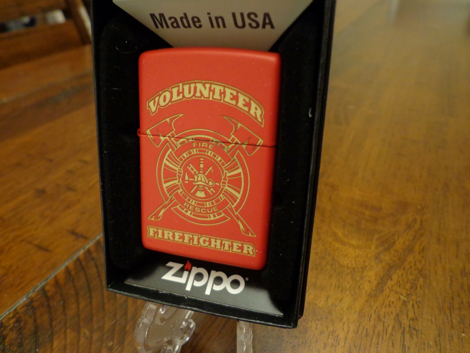VOLUNTEER FIREFIGHTER FIRE RESCUE FIREMAN RED MATTE ZIPPO LIGHTER MINT ...