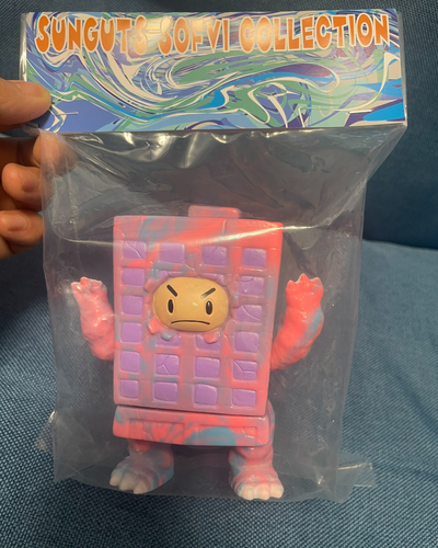SUNGUTS Building Man Pink Ver. Rare Collectible Sofubi Figure Toy In Stock | eBay