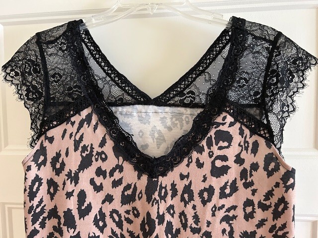 Women's Top Leopard Print with Lovely Lace Trim size S SEXY and GREAT ...