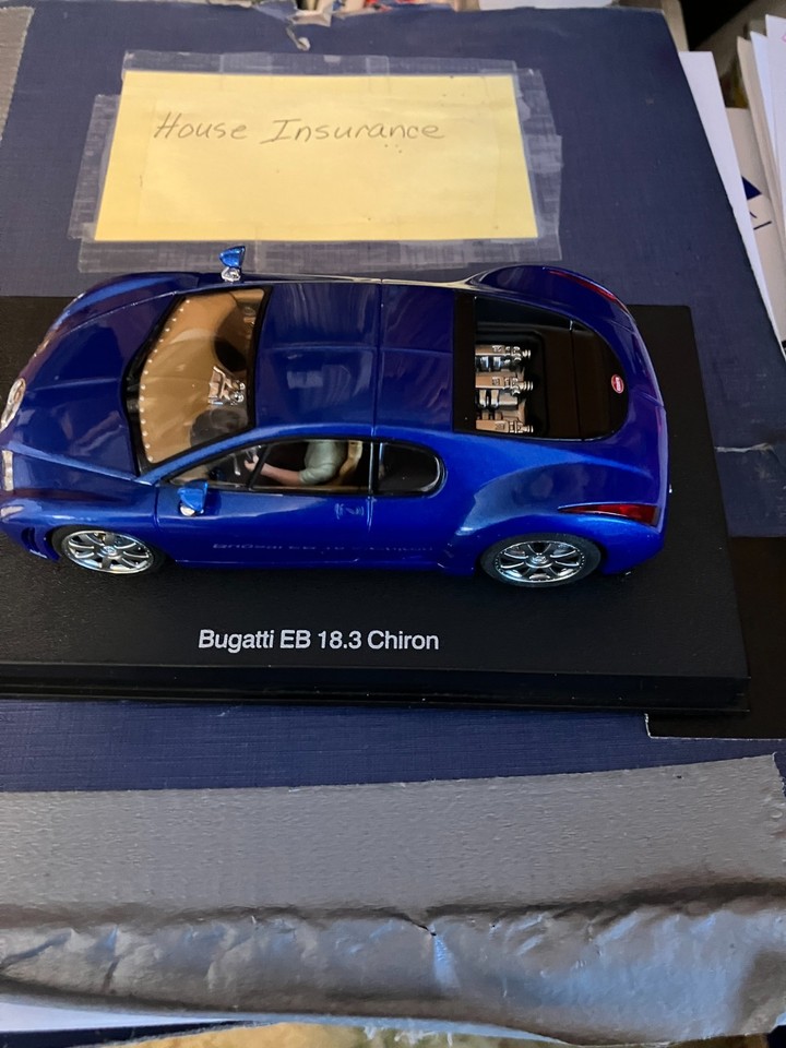 1/32 AUTOArt Slot Car 13391 - Bugatti EB 18.3 Chiron (Blue) brand new ...