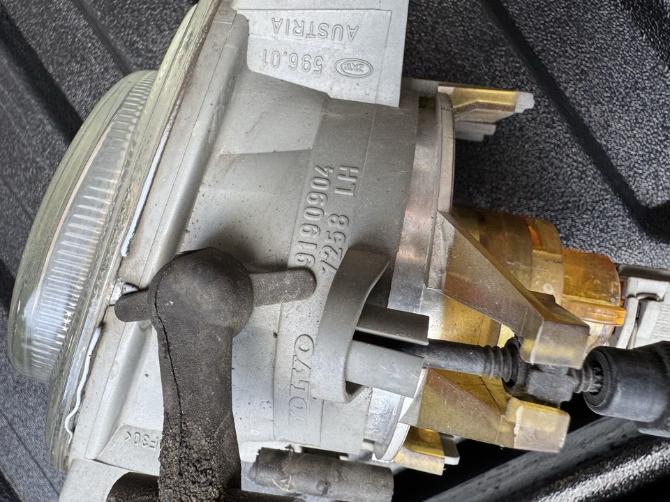 2001-2007 Volvo Fog Light V70 XC70 Left+Right Set OEM D7961 DG1 USED | eBay