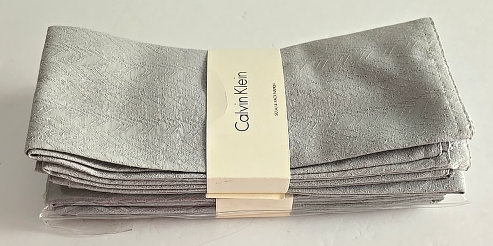 Calvin Klein Sula 8 Napkins Gray 20"x20" Cloth Table Linens New Open | eBay