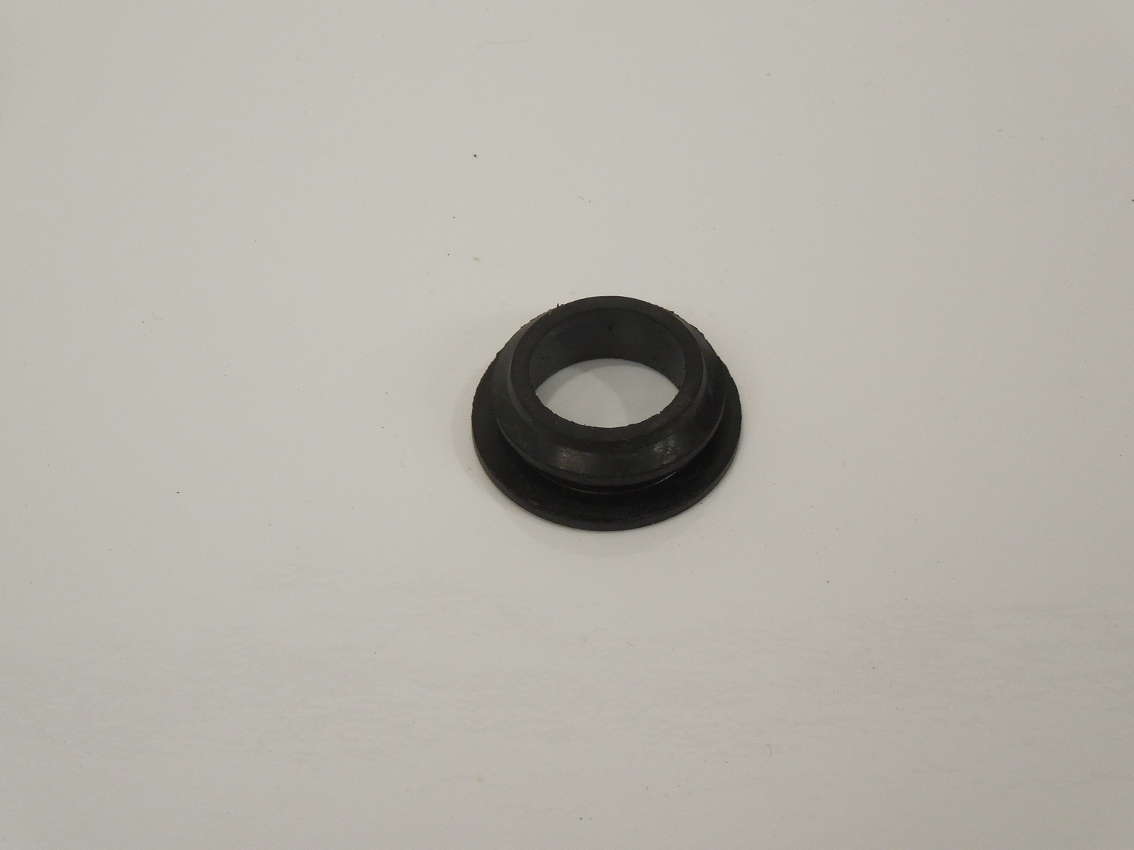 VW XL1 XL1 Washer Bottle Sensor Grommet Rubber Seal New Genuine ...