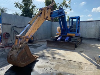 Excavators - Offset Boom