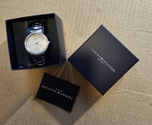 Tommy Hilfiger 1781998 Watch With 36mm Silver Face With & Silver ...