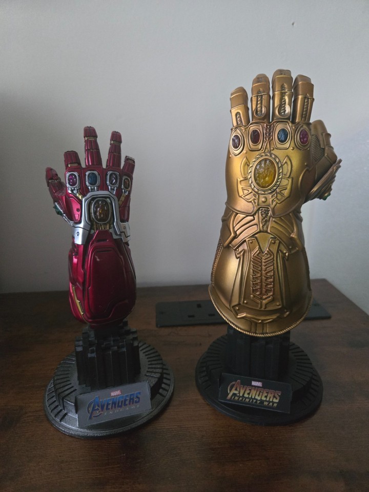 Hot Toys Avengers 1/4 Infinity Gauntlet & Nano Gauntlet Marvel | eBay UK