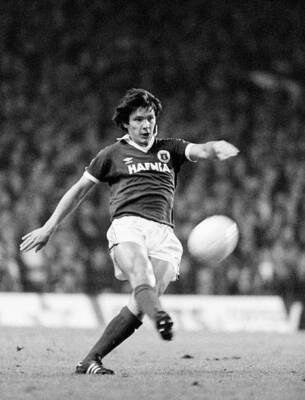 Football Billy Wright In Action During First Division 1980 OLD PHOTO ...