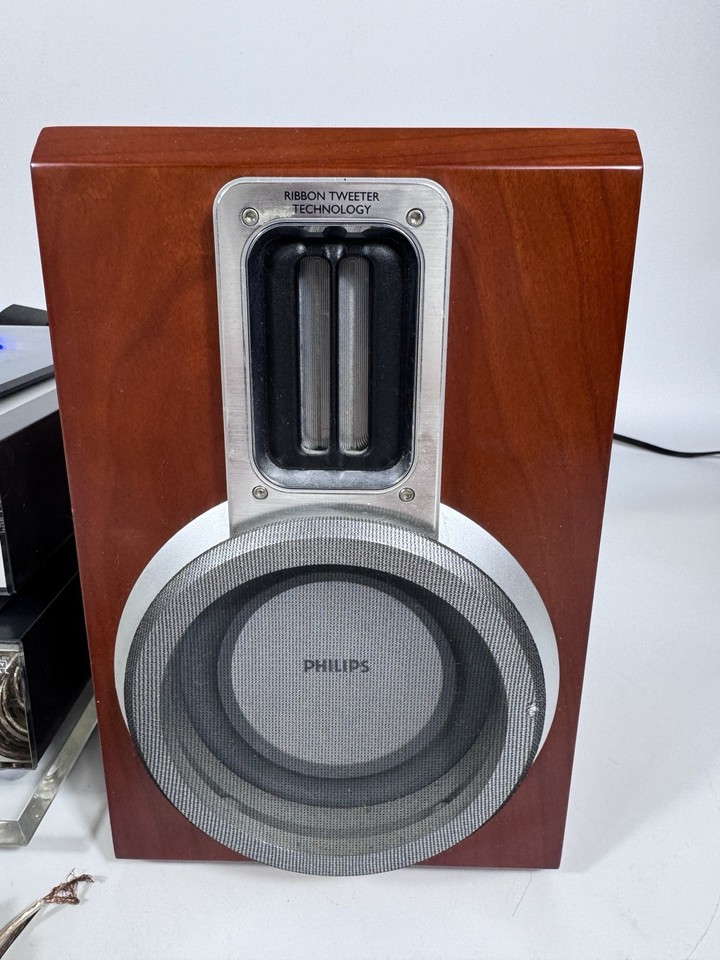 Philips MCD702 Micro Theatre System DVD/CD Player, Tuner, Amp, Speakers ...